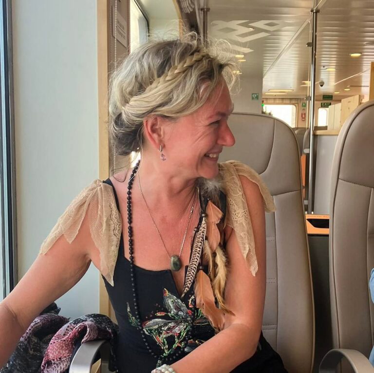 Ki-Shiatsu teraapia. Helena Nielsen - Mandala ilu